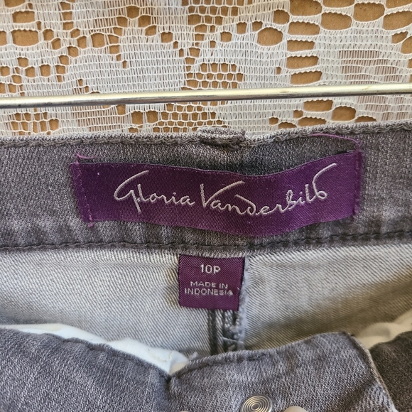 Gloria Vanderbilt | Jeans | Upcycled Sewing Comic Patchwork Denim Jeans ...